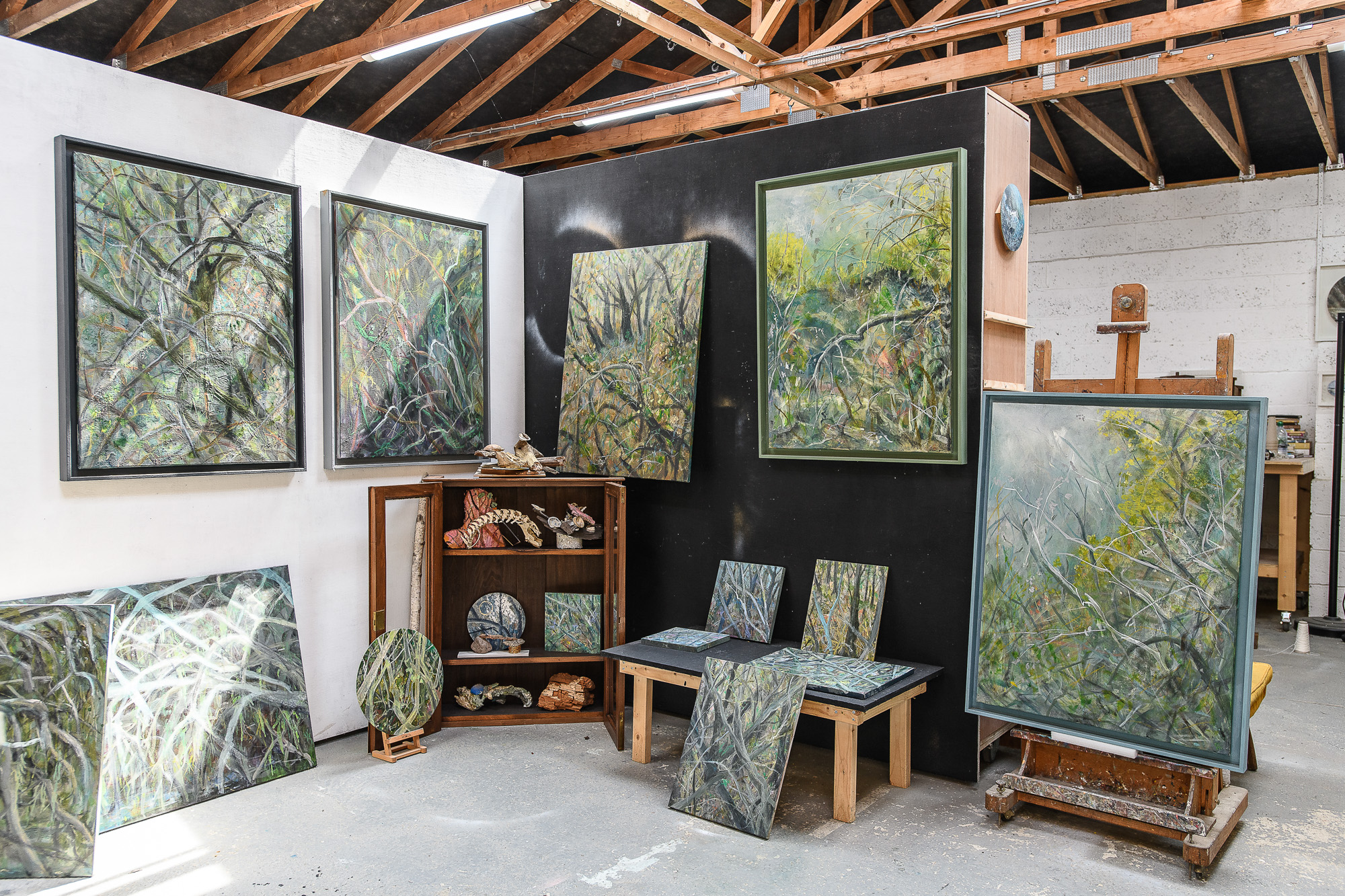 An Artists’ Retreat – Priceless Magazines